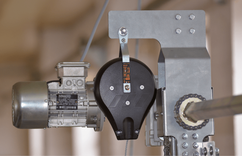 Lift system for Conveyor-Systems | Poultry | LUBING